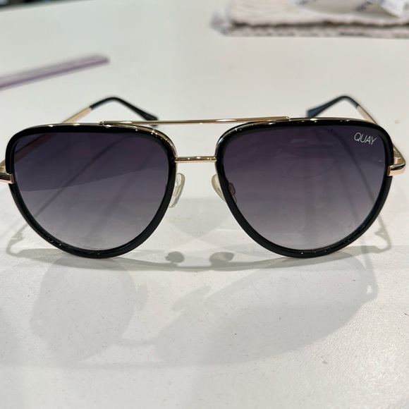 Quay Australia | Accessories | Quay All In Style 11 | Poshmark